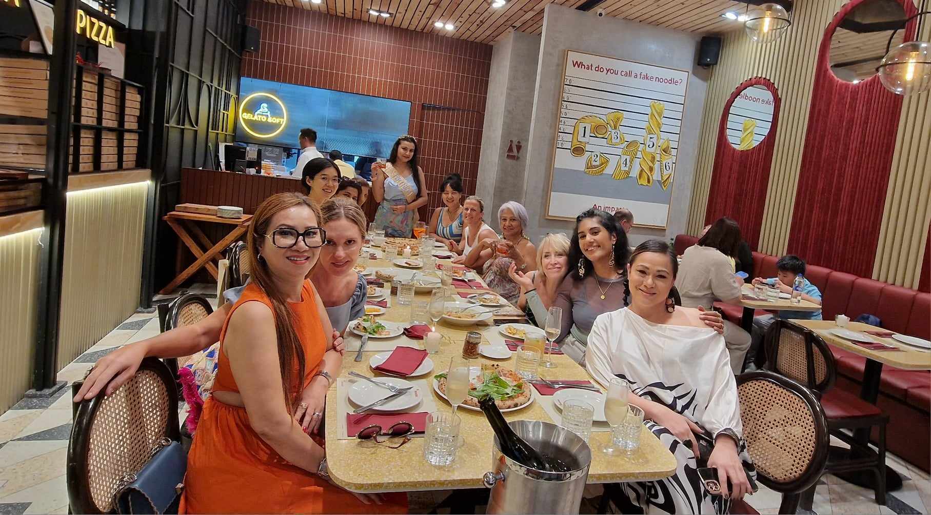 yocchiさんのダイアリー：昨日はマニラのオシャレスポットのBGCのイタリアン | Peer Ring - なかまと話そう！女性特有のがん