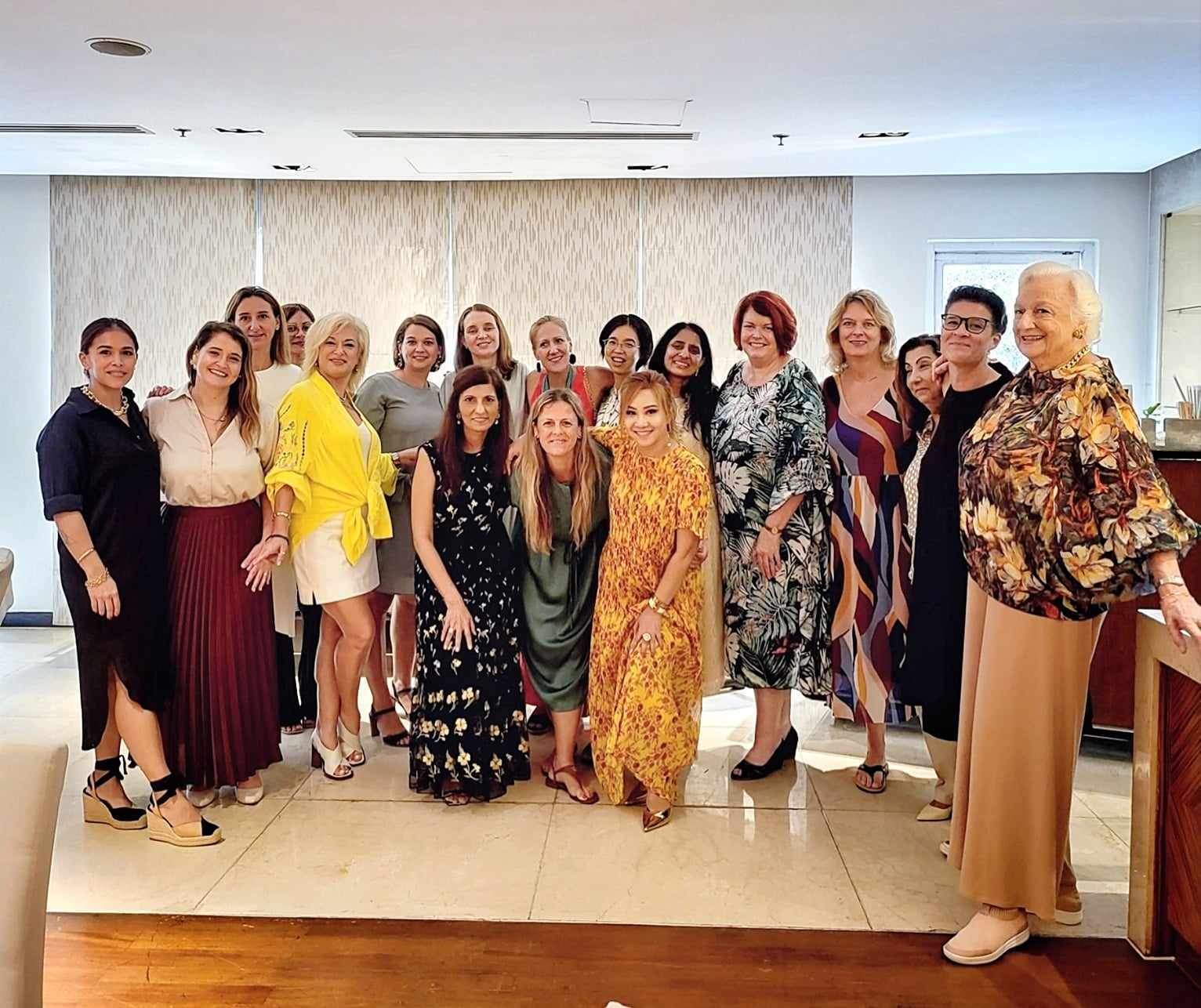 yocchiさんのダイアリー：先週はフィリピン駐在の外国人女性グループのクリスマ | Peer Ring - なかまと話そう！女性特有のがん